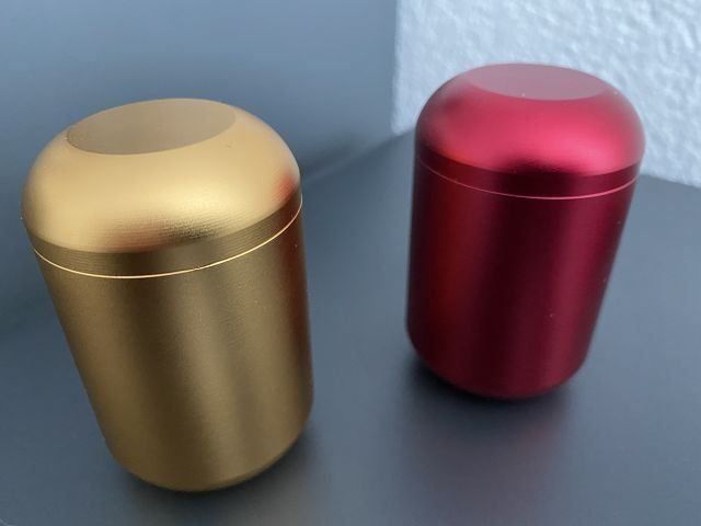 2 schöne Aludosen mit Drehverschluss | Kaufen auf Ricardo