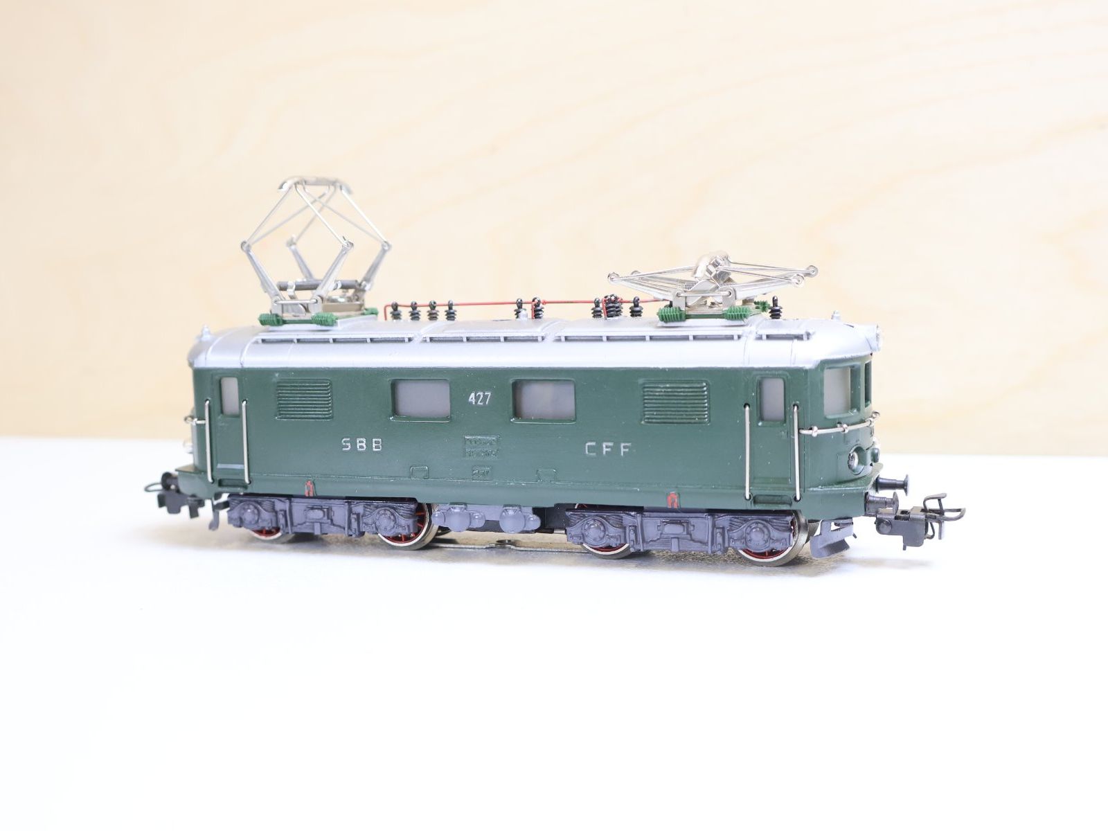 Märklin RET 800 SBB E-Lok Re 4/4 Gussmodell - H0 (Defekt) in Winterthur ...