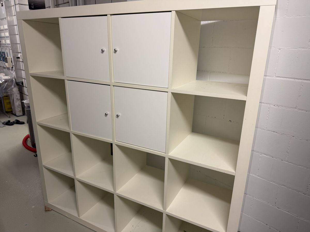 Kallax (Gebraucht) in Zuckenriet für CHF 1 – nur Abholung auf Ricardo ...