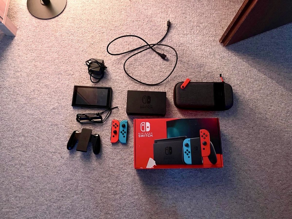 Nintendo Switch Konsole mit OVP (Gebraucht) in Belp für CHF 150 – mit ...