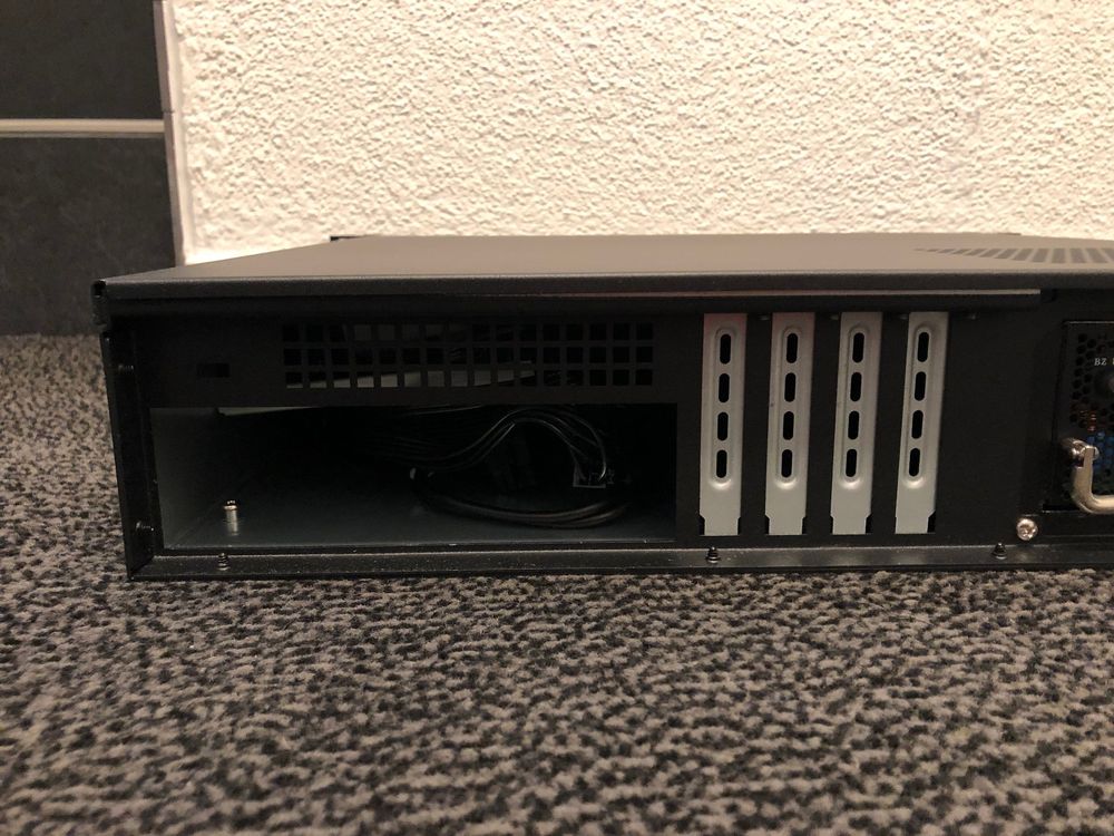 Servergehäuse + Netzteil (Fortron Twins PRO 900W) + Lüfter (Gebraucht ...