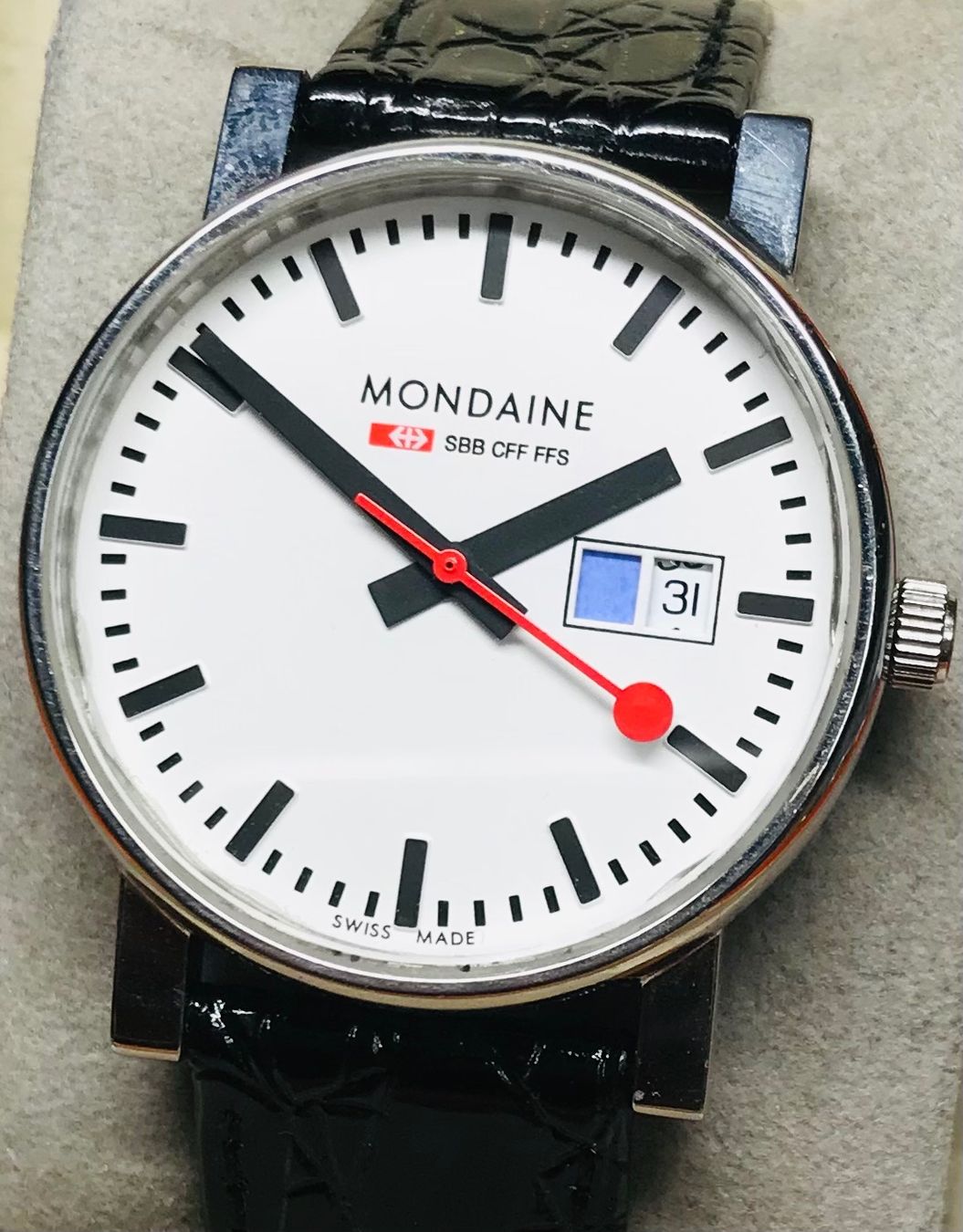 MONDAINE Herrenuhr Swiss-Made ( Quartz / 38 mm ) (Usato) a Oftringen ...