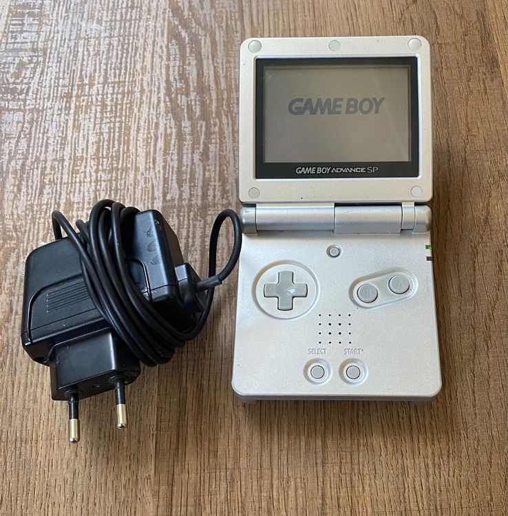 Nintendo Gameboy Advance SP silver (Gebraucht) in Malters für CHF 64 ...