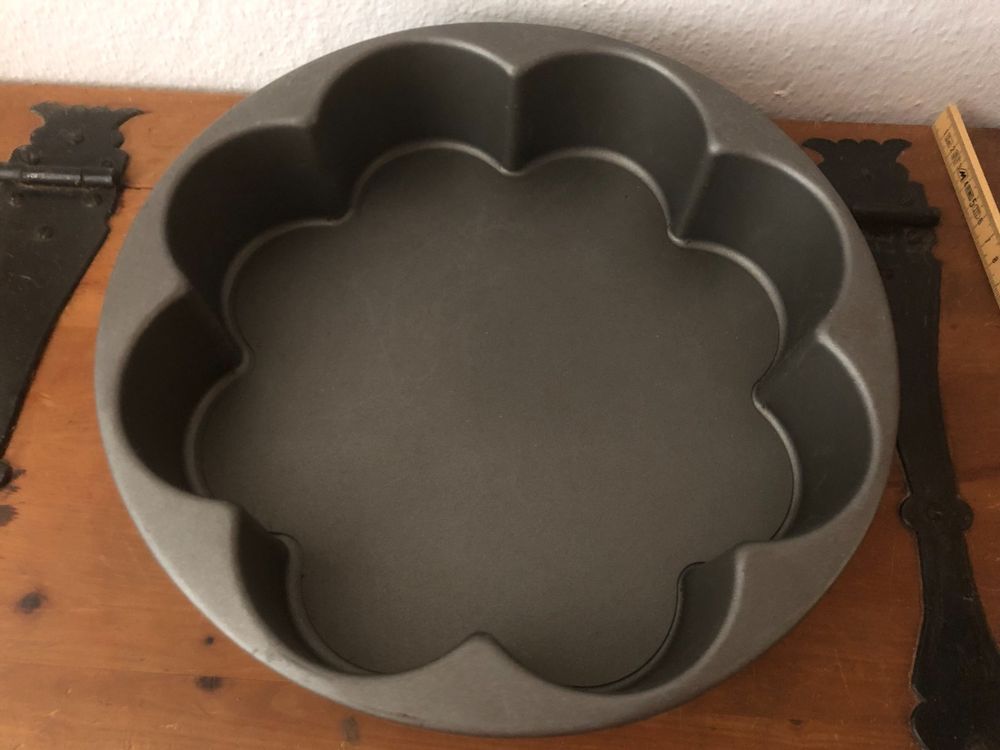 Backform Blume Betty Bossi Lupf/Rutschboden (Gebraucht) in Landquart ...