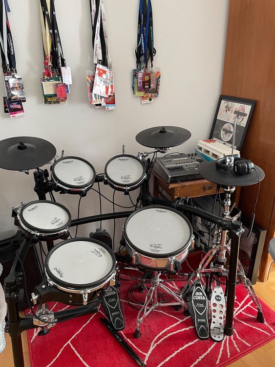 Komplettes Roland e-drum kit zu verkaufen (Gebraucht) in Zürich für CHF ...
