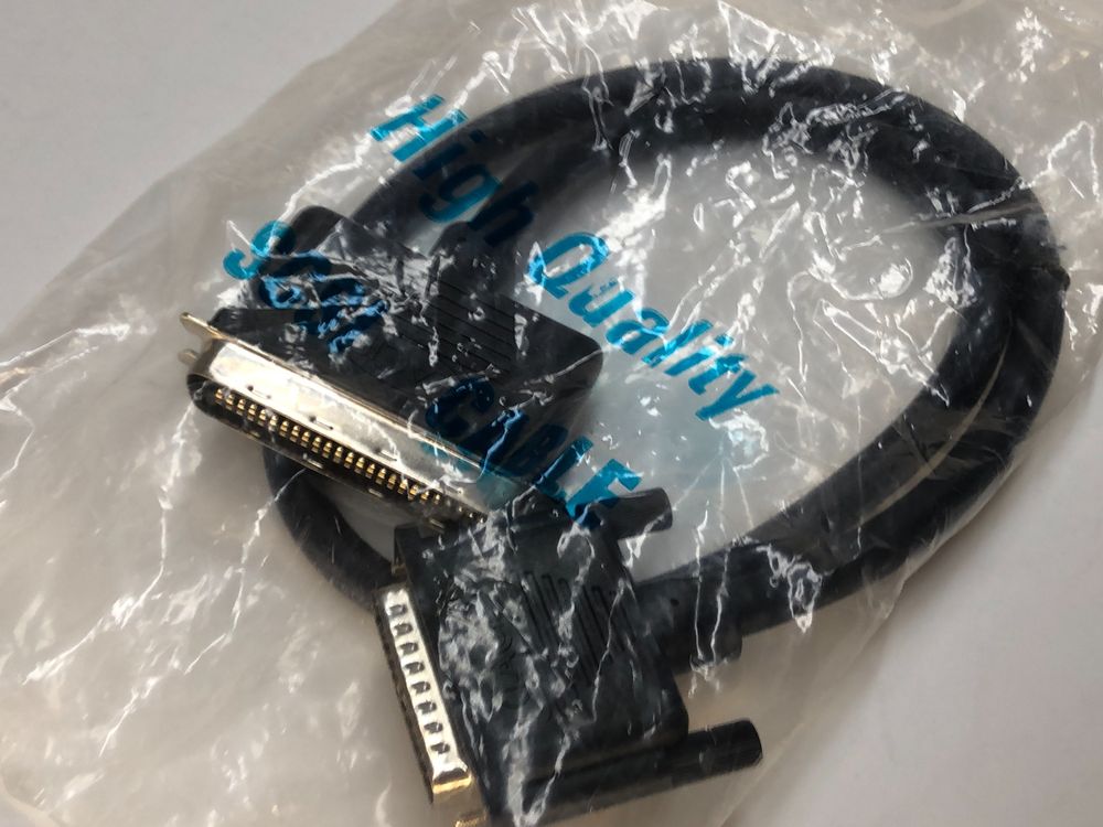 SCSI Kabel // (C) // DB25 Male to Centronics 50 Male (Neu und ...