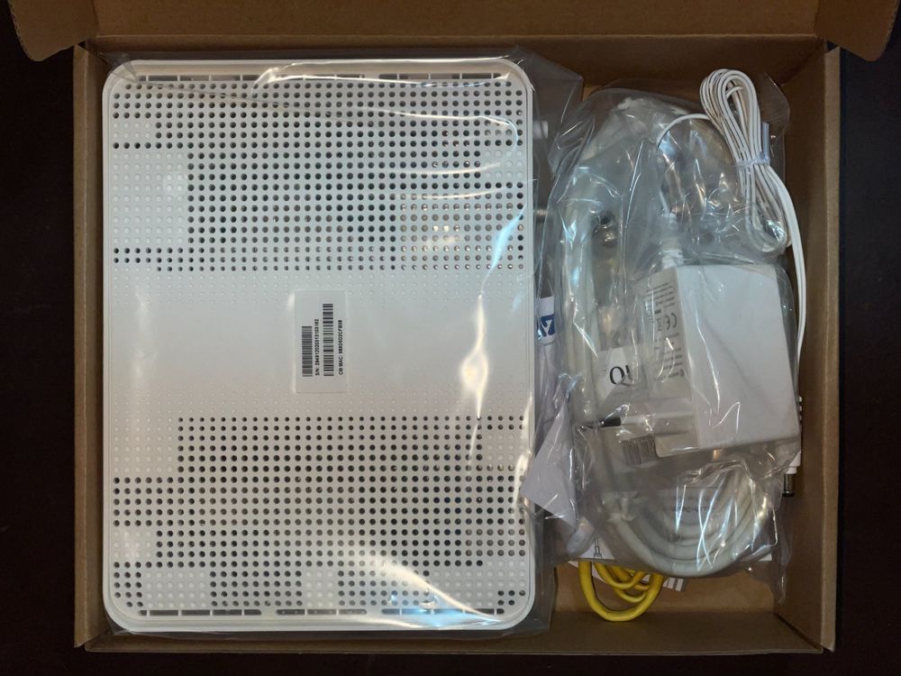 Technicolor CGA2121, Kabel/WiFi, Router/Modem, Weiss, Neu (Neuf avec ...