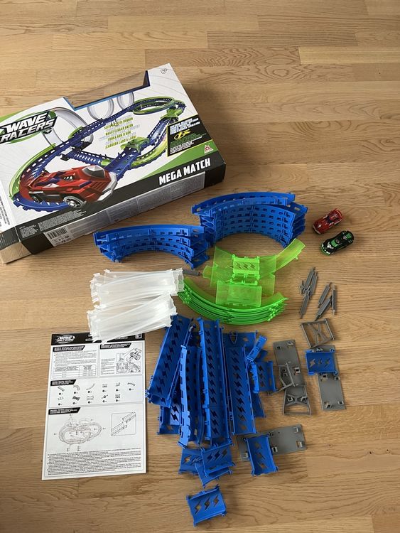 Wave Racers Mega Match Autorennbahn mit Looping (Gebraucht) in ...