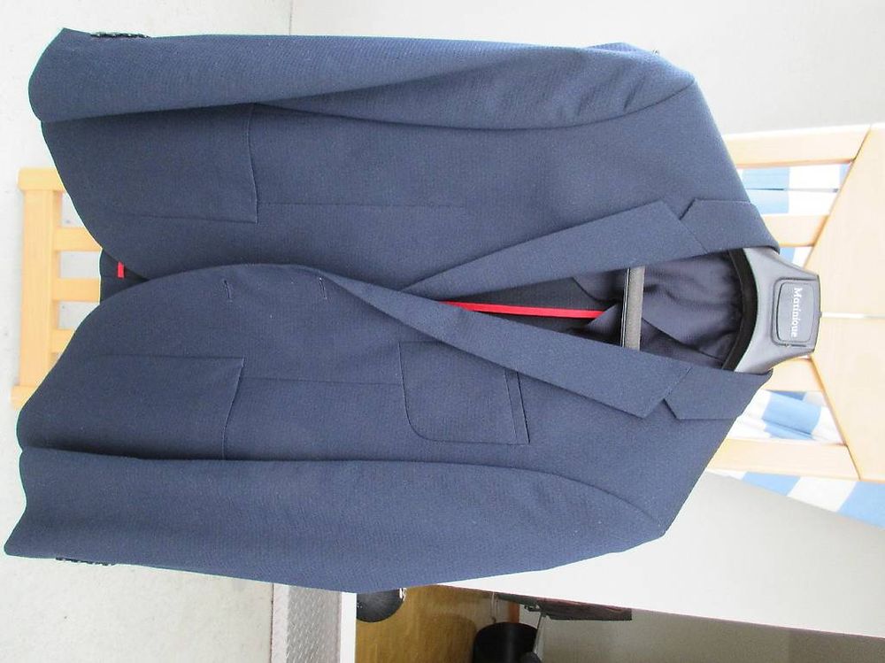 Neuer edler Hugo Boss Veston, schönes dunkelblau, Grösse 46 (Neu ...