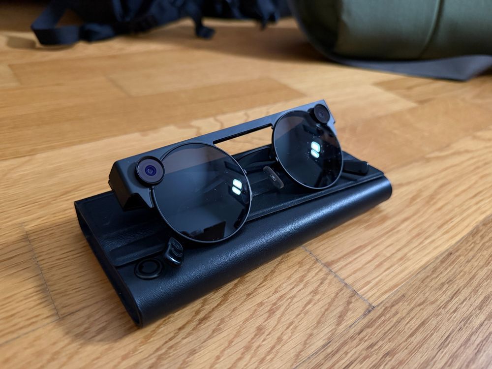 Snapchat Spectacles 3 – 3D Kamera – Steel Frame & Leder-Case (Gebraucht ...