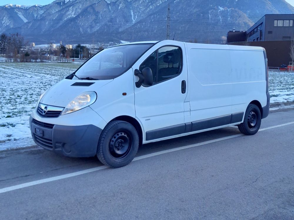 Opel Vivaro 25TD (Gebraucht) in Fläsch für CHF 1250 – nur Abholung auf ...