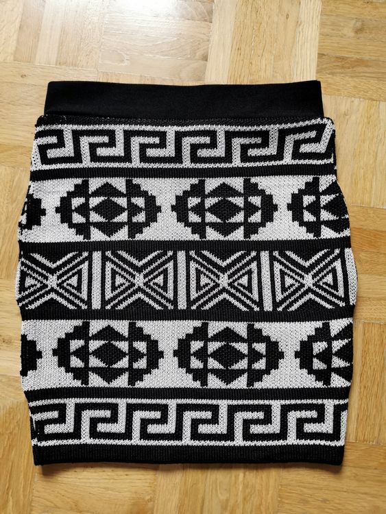 Ethno Strickjupe Hera Gr. M (eher XS) (Gebraucht) in Stäfa für CHF 7 ...