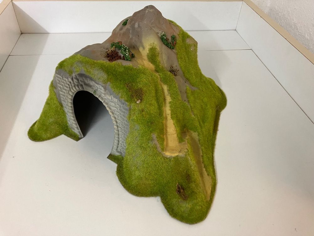 Modellbau Landschaftstunnel Eisenbahn Tunnel Berg H0 (Gebraucht) in ...