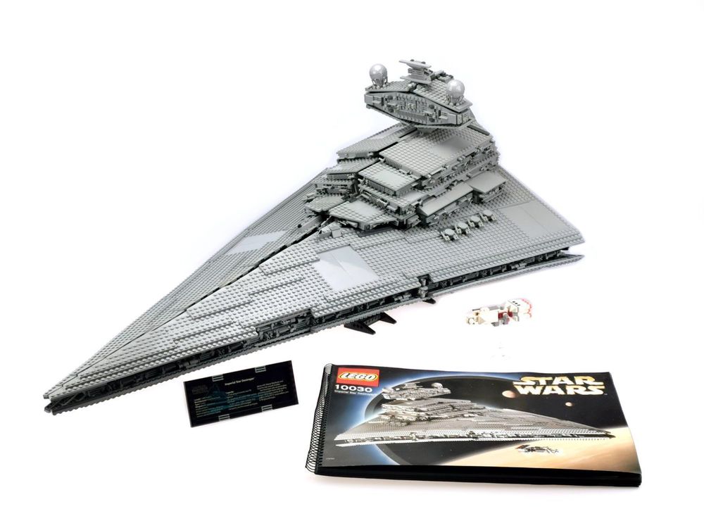 RAR Lego Imp. Star Destroyer UCS 10030 BLACK FRIDAY AB 1 CHF | Kaufen ...