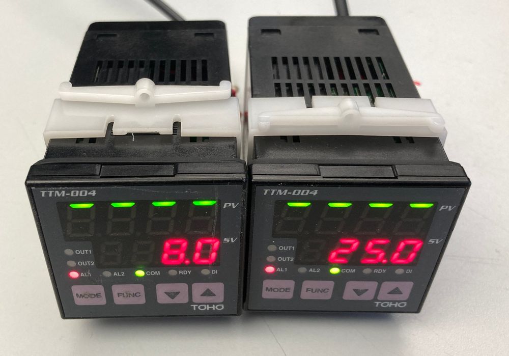 2 Stück TOHO TMM-004 Temperature Controller (Gebraucht) in Altendorf ...