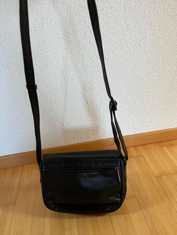 BREE original Umhängetasche schwarz aus Leder | Kaufen auf Ricardo