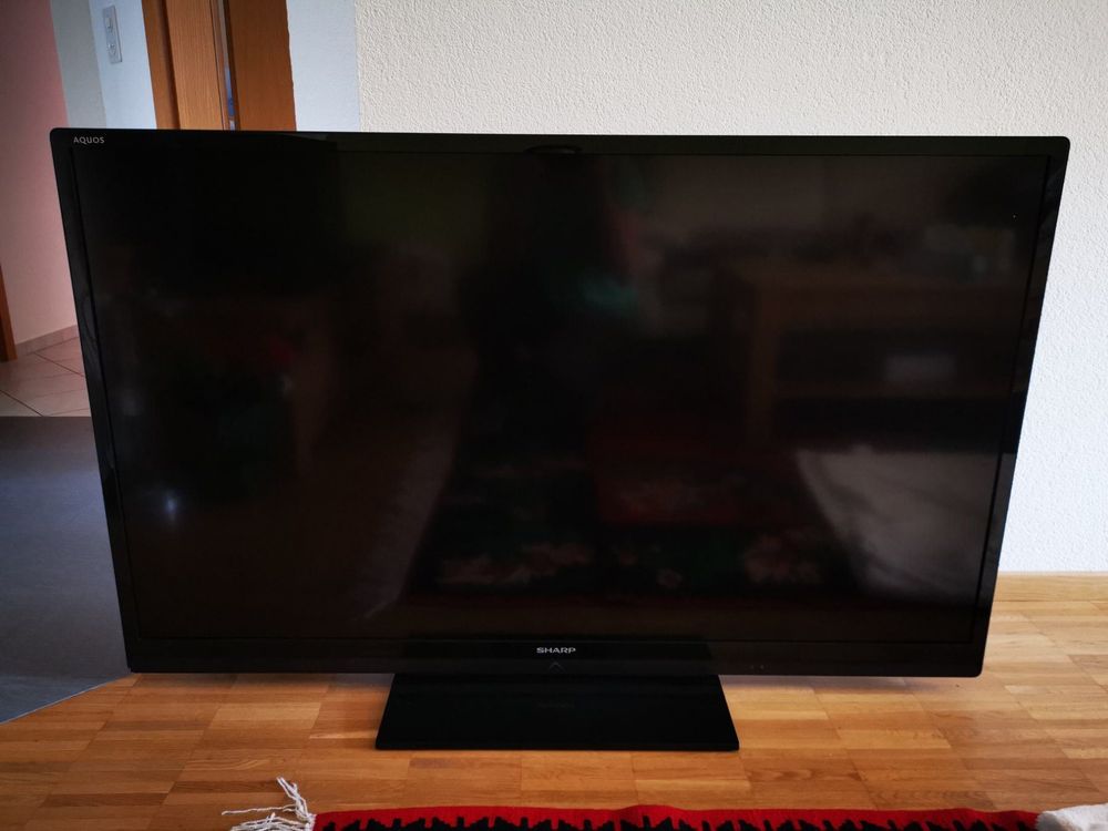 60 Zoll Sharp LCD TV Model: LC-60LE635E (Gebraucht) in Rorschach für ...
