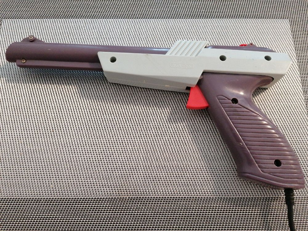 Nintendo NES Zapper Light Gun - Retro Shooter Spass! (Gebraucht) in ...