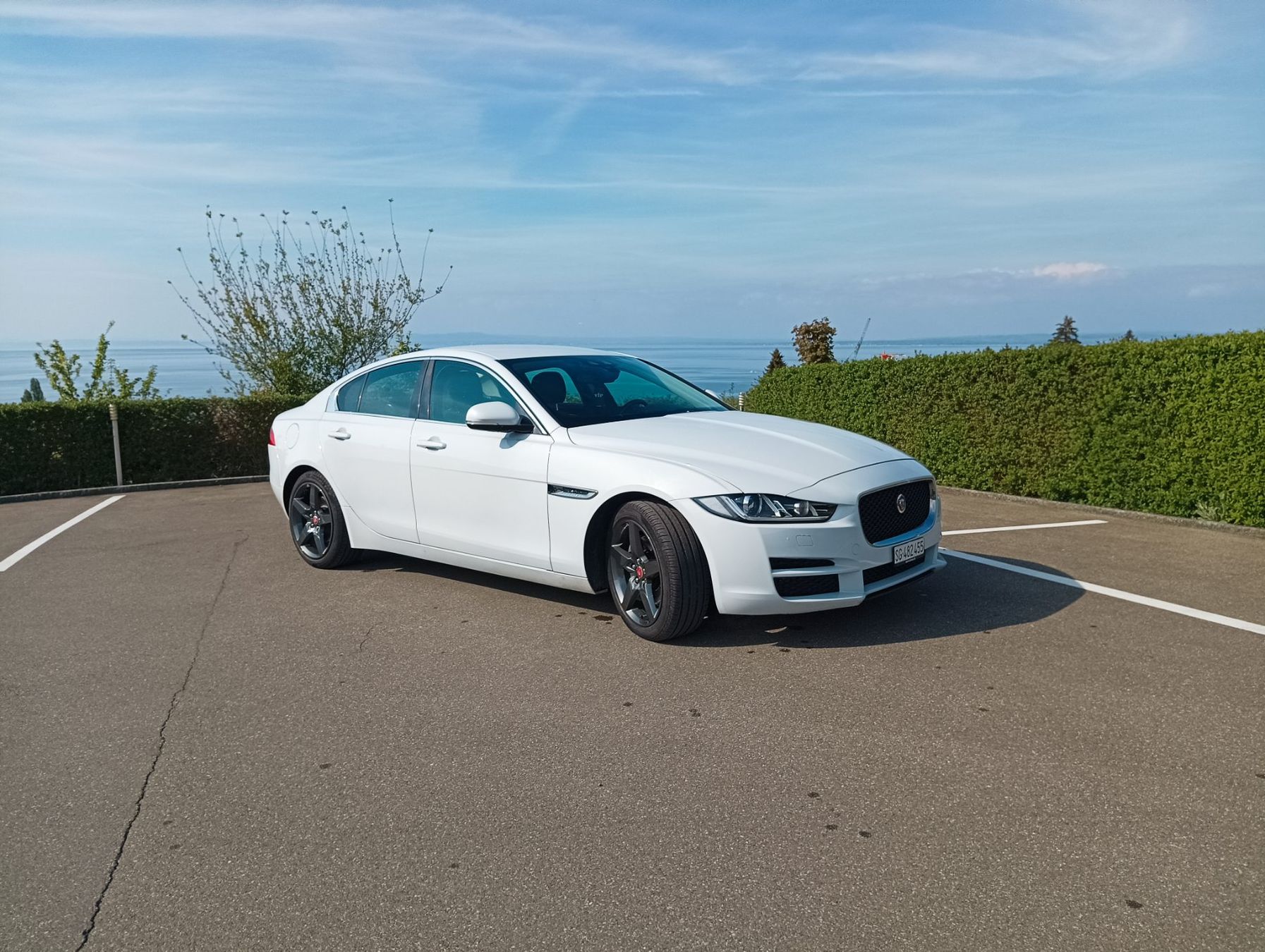 Wunderbar Jaguar Xe 20d Bildnull