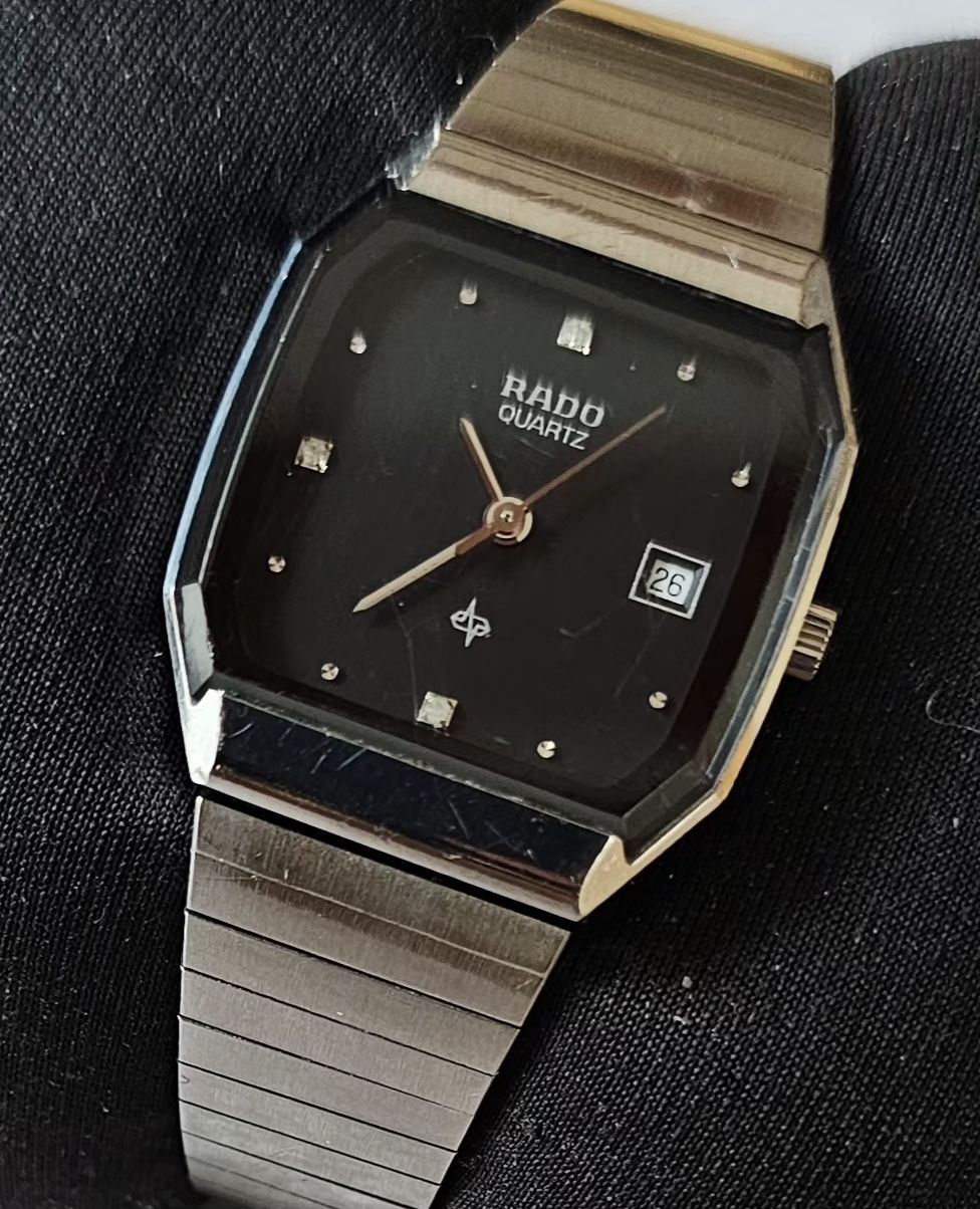 RADO mit Diamanten Swiss Made Elegante Damenuhr 26.6mm (Gebraucht) in ...