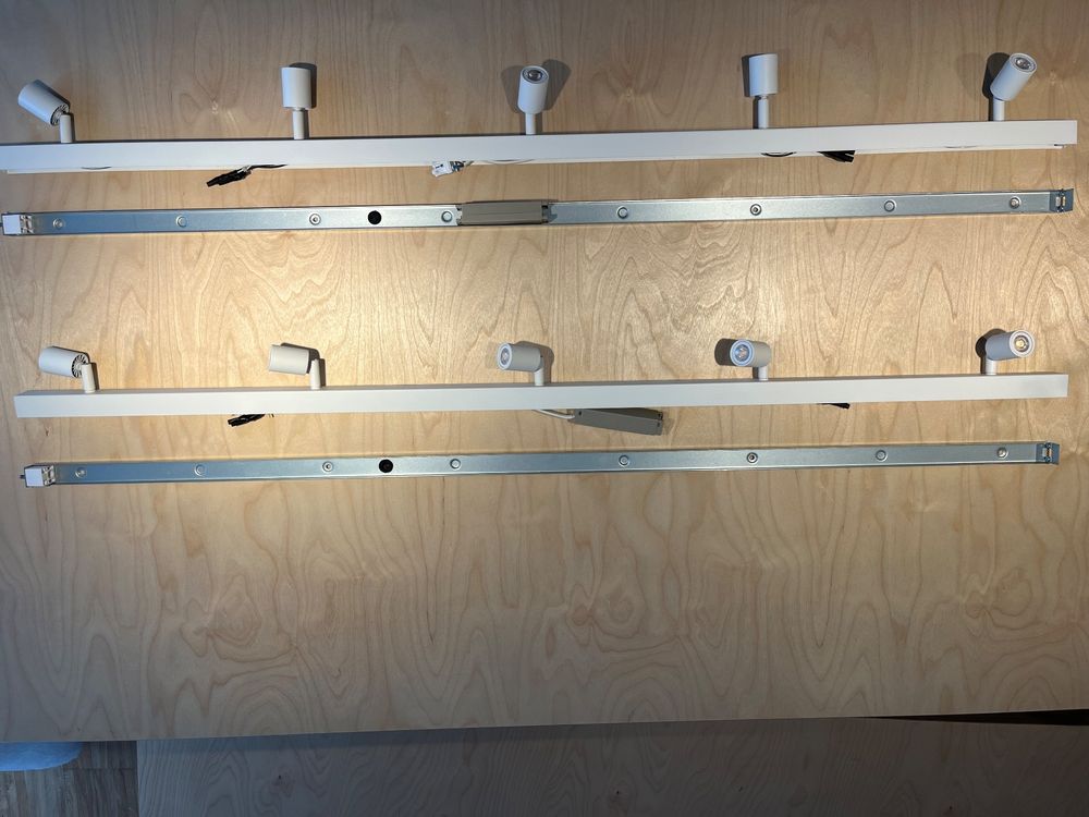 Set aus 2 LED-Deckenleuchten mit je 5 Spots Ikea Bäve Weiß (Gebraucht ...