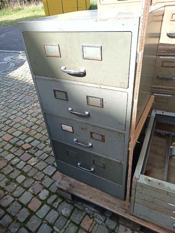Vintage Metall Schubladenschrank (Gebraucht) in Mettmenstetten für CHF 50 – nur Abholung auf ...
