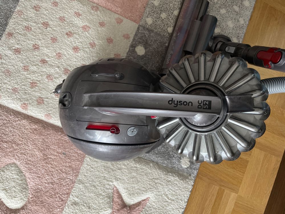 Dyson DC 52 (Gebraucht) in für CHF 60 – nur Abholung auf Ricardo kaufen
