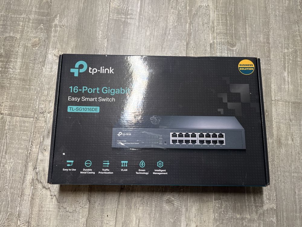 TP-Link 16-Port Gigabit Switch Smart