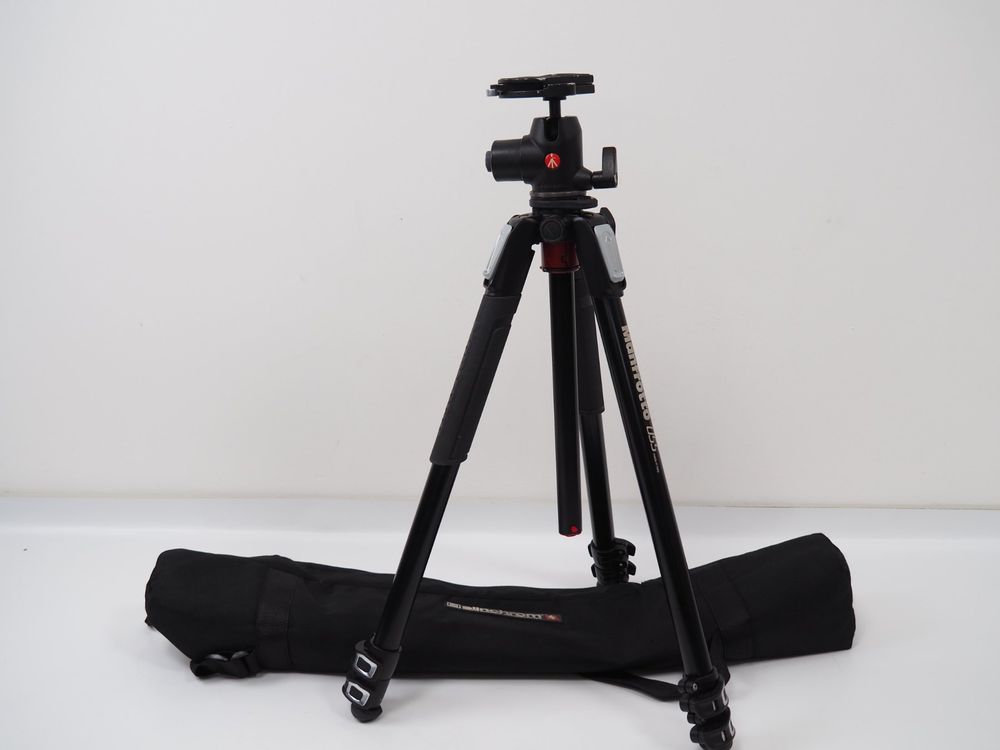 Manfrotto MT055XPRO3 Stativ (24040708) | Kaufen auf Ricardo