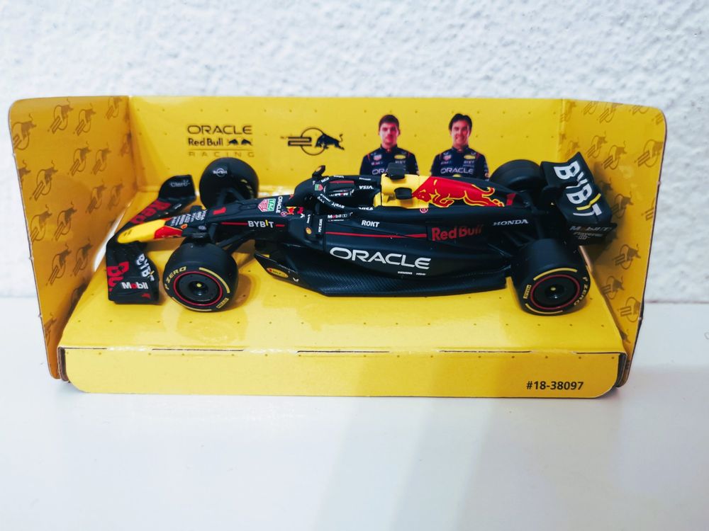 F1 Modellauto 2024 Verstappen Red Bull RB20 / o.F. (Gebraucht) in ...