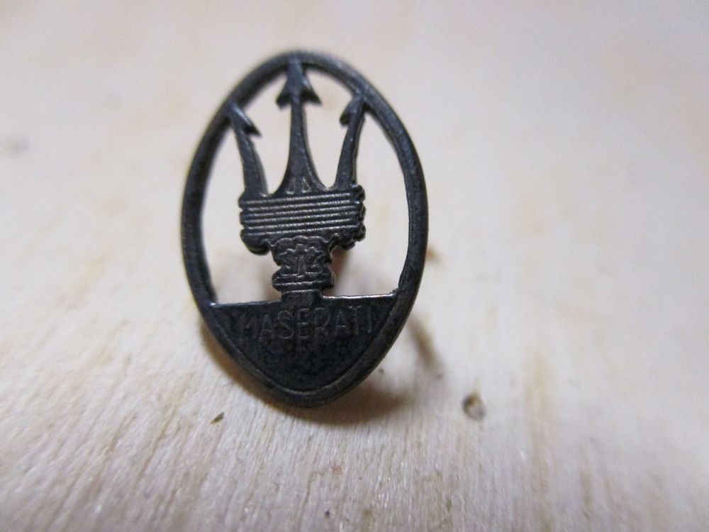 Maserati Logo Pin | Kaufen auf Ricardo