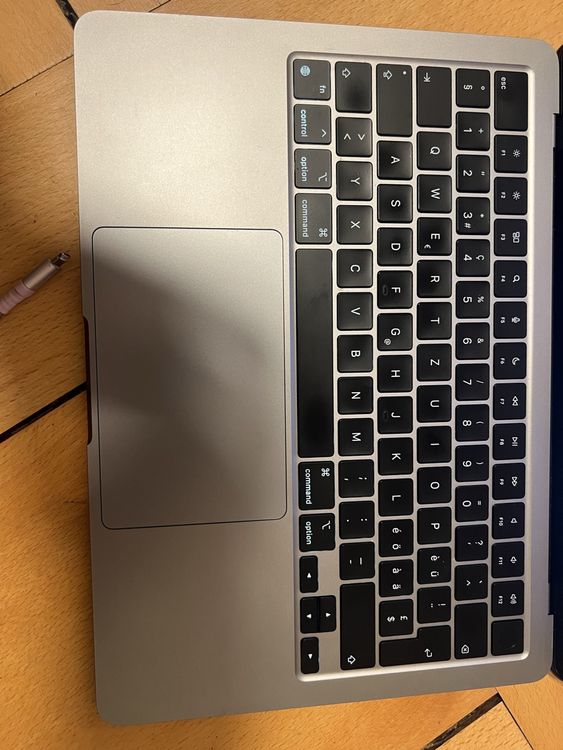 MacBook Air M3 (2024) - 13.6" Retina Display, 8GB RAM (Usato) a Zürich ...