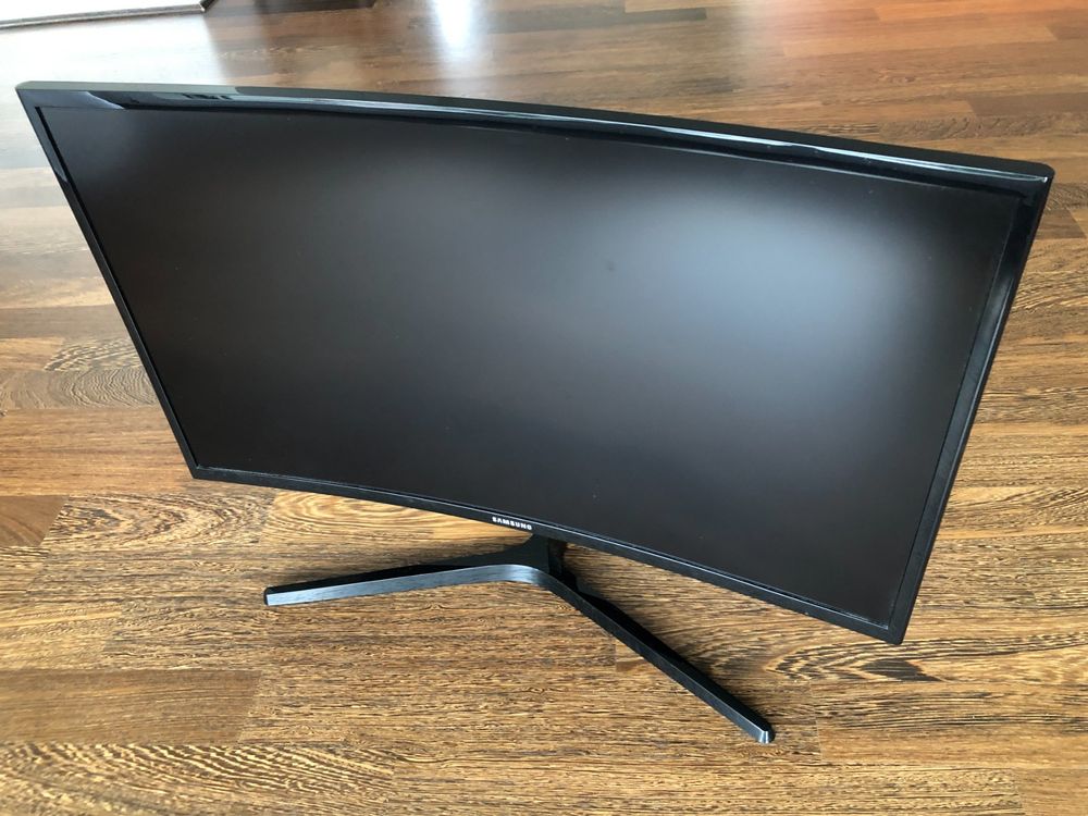 Samsung 24" Curved Monitor C24F396FHU (Gebraucht) in Schwyz für CHF 45 ...