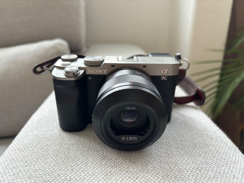 Sony alpha 7c silver body + 35mm F2 Zeiss en très bon état | Kaufen auf ...