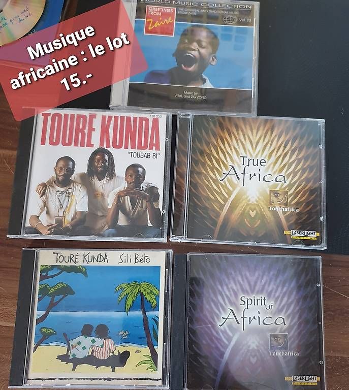 Cds musique africaine (D'occasion) à Chamoson pour CHF 15 – retrait ...