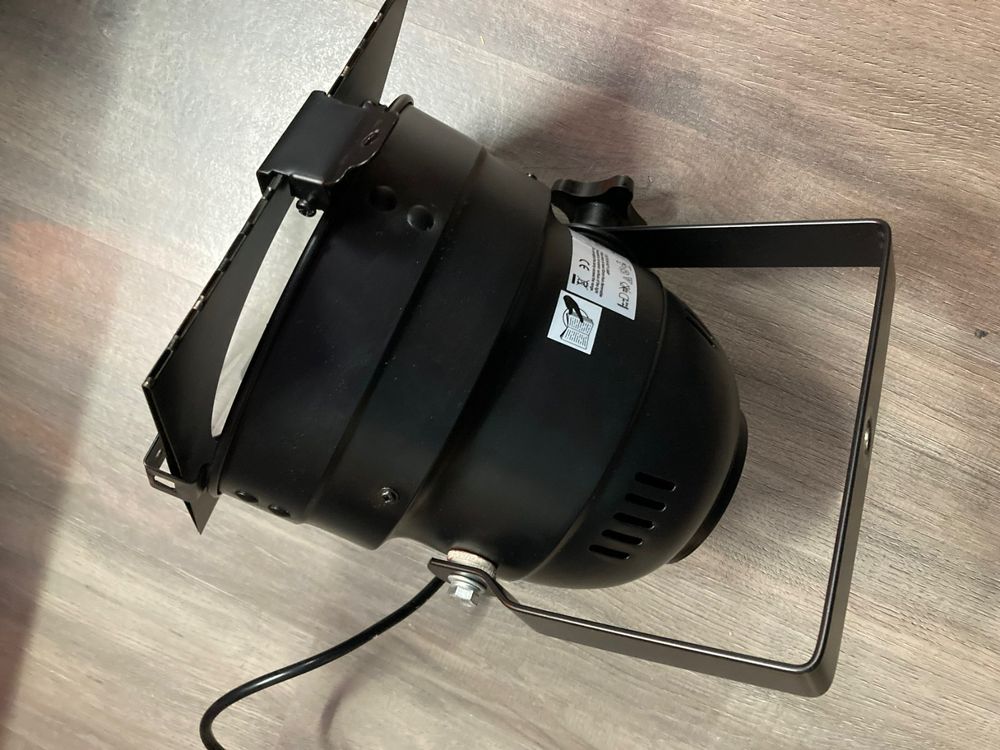 LED Par 56 Scheinwerfer Licht Strahler Party Disco Fasnacht | Kaufen auf Ricardo