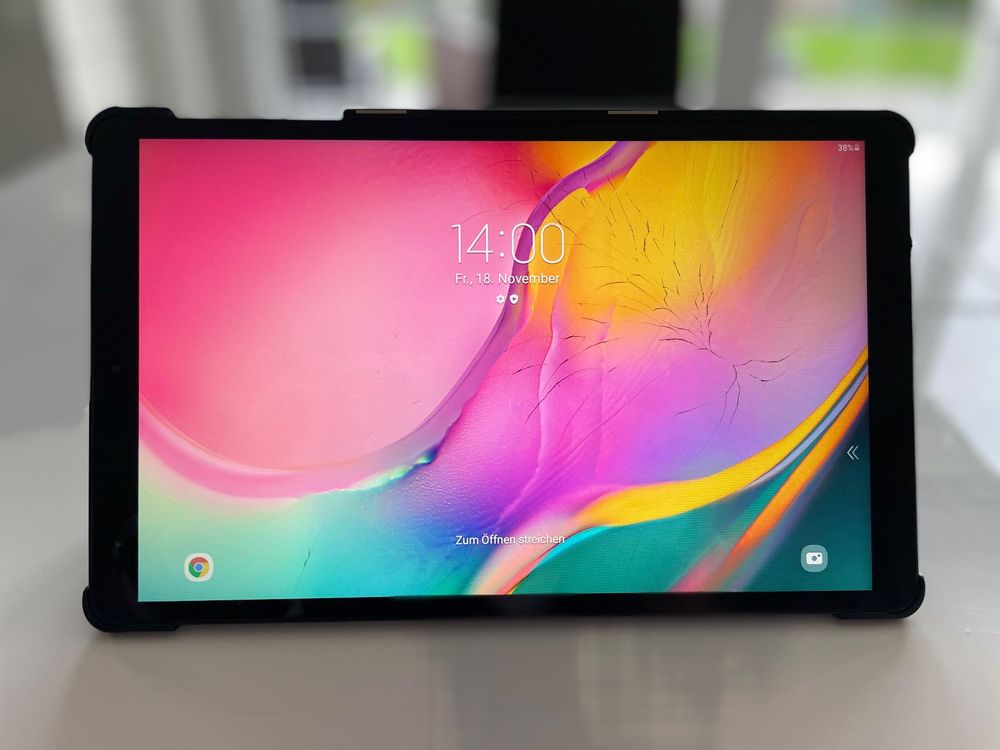 Samsung Galaxy Tab A (SM-T510), Display schaden (Gebraucht) in Wäldi ...