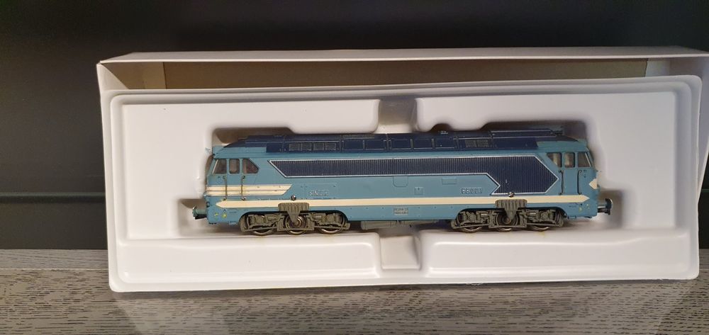 FLEISCHMANN:DC: SNCF DIESELLOK 68001 BLAU/WEISS 4280 OVP (Gebraucht) in ...