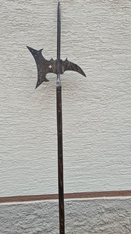 Hellebarde antik (Gebraucht) in Andermatt für CHF 110 – nur Abholung ...