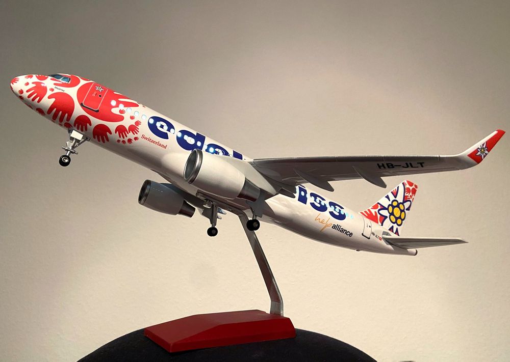 Edelweiss Air Airbus A320 "Help Alliance" Flugzeug Modell (Neu und ...