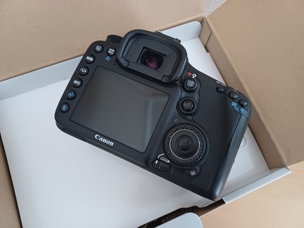 Canon EOS 7D (Body, mit OVP) (Gebraucht) in Bever für CHF 151 – mit ...