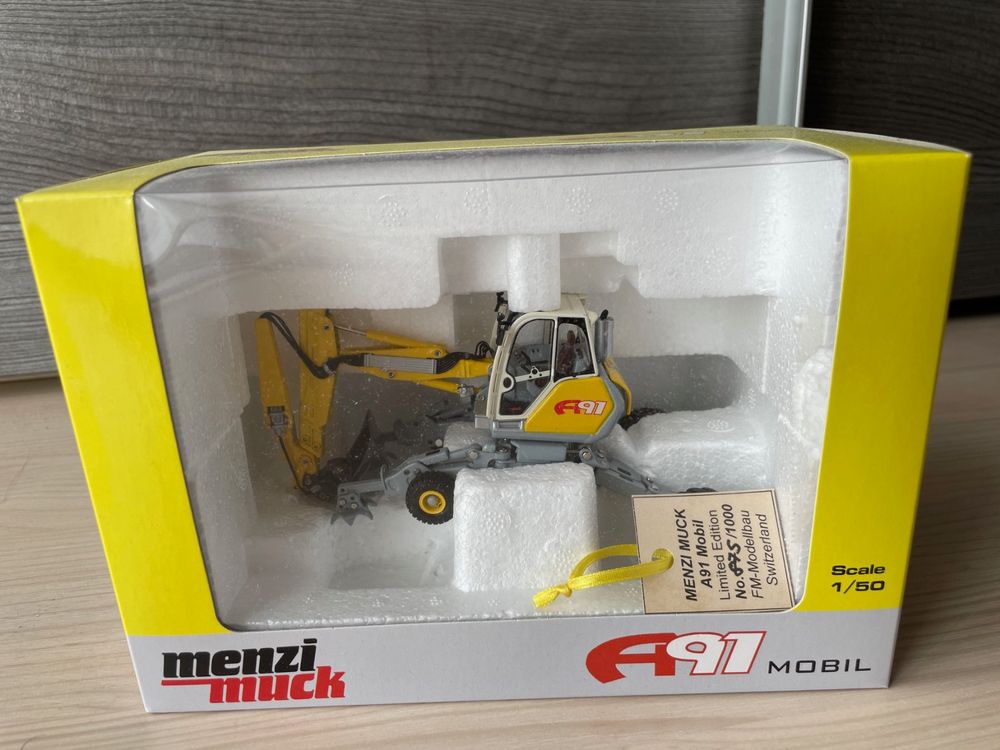 Menzi Muck A91 1:50 Neu und OVP Limitiert 875/1000 (Neu und originalverpackt) in Gossau ZH für ...