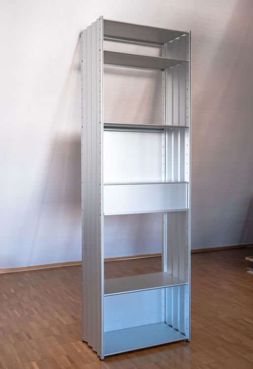 RADAR Classic Regal Aluminium Alu Metall Schrank Design (Gebraucht) in ...