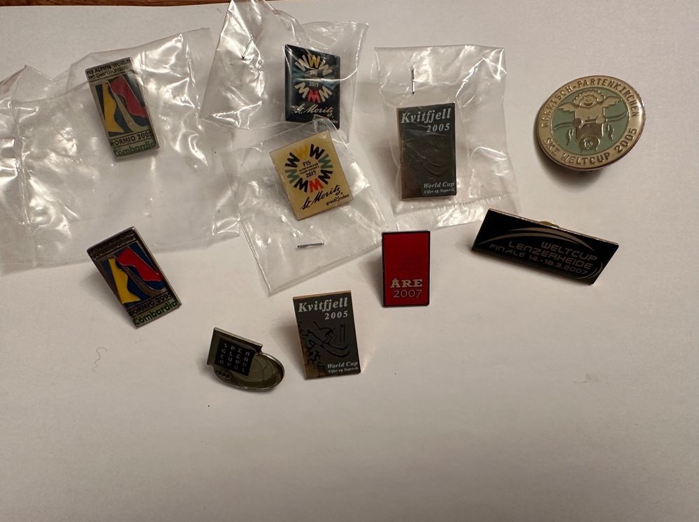 Pin Ski WM und Weltcup, Spengler Cup (Gebraucht) in Landquart für CHF 2 ...