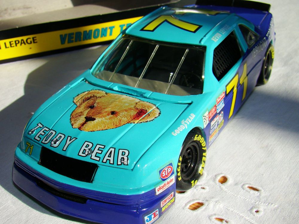 Revell 1:24 Diecast NASCAR 1995 Vermont Teddy Bear Lumina (Neu (gemäss ...