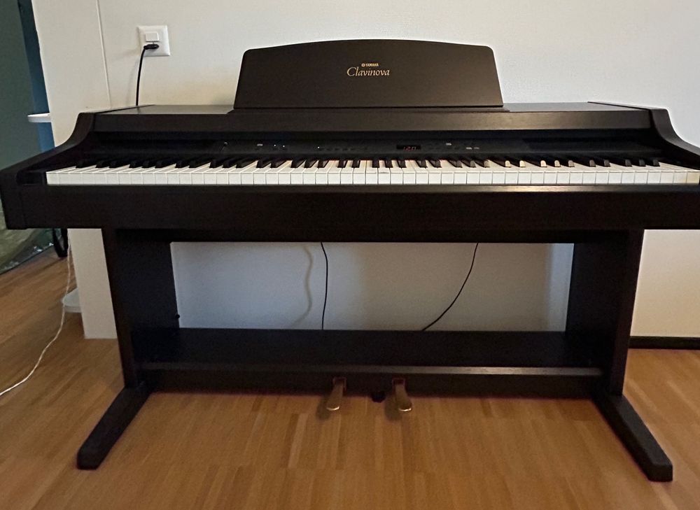Yamaha Clavinova CLP-820 (Gebraucht) in für CHF 550 – nur Abholung auf ...