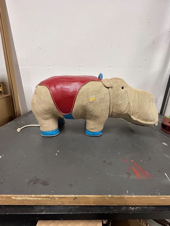 Nilpferd von Renate Müller Designklassiker (Gebraucht) in rotkreuz für CHF 455 – mit Lieferung ...