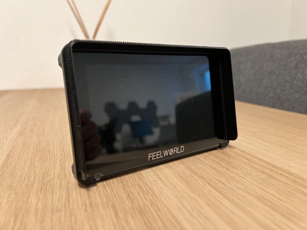 Feelworld Touch Field Monitor 5'' F5 pro. (Gebraucht) in Horgen für CHF ...