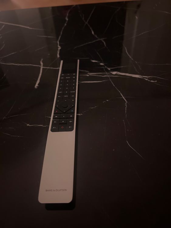 Bang & Olufsen BeoRemote One BT / IR (Gebraucht) in Pfaffhausen für CHF ...