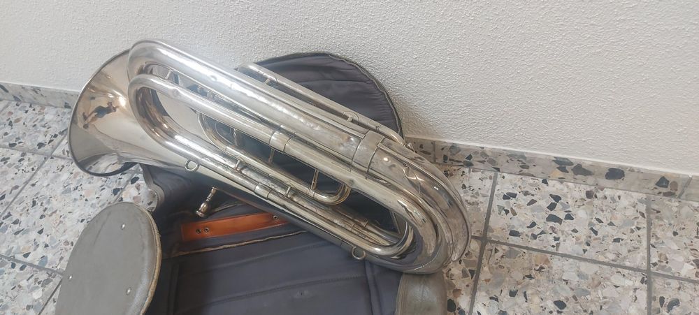 F-Tuba Besson Westminster 3 -Ventilen inkl.mundstück (Gebraucht) in ...